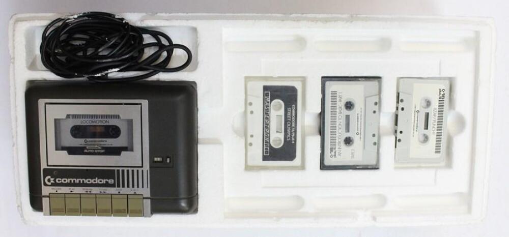 Commodore: A boxed Commodore 16 Starter Pack: The Total Introduction to ...