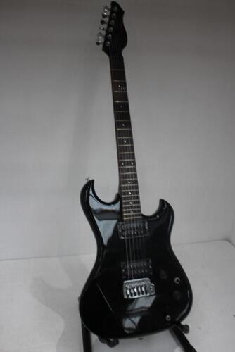 A Westone Spectrum ST, In The Strat Style Body Shape In Black With Red ...