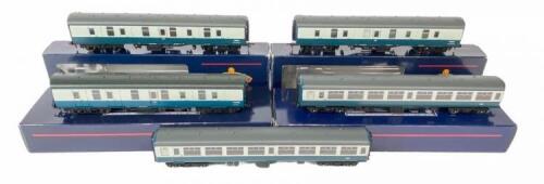 5x Bachmann OO Gauge BR Mk1 / Mk2 Blue/Grey Passenger Coaches. All ...