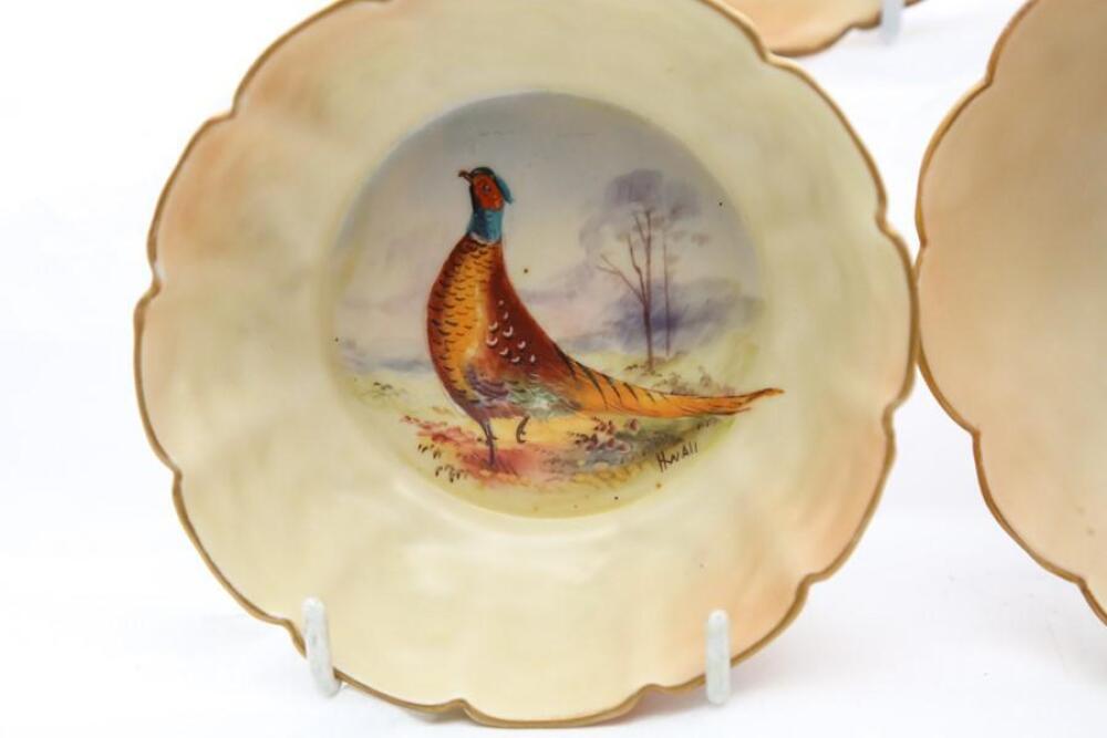 A group of four Locke & Co Worcester blush ivory shaped bowls / dishes ...