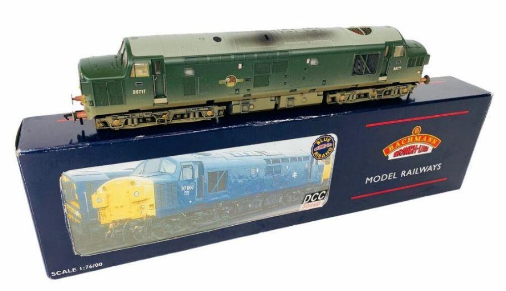 Bachmann 32-776K Class 37/0 D6717 Green BR Locomotive with 'South West ...