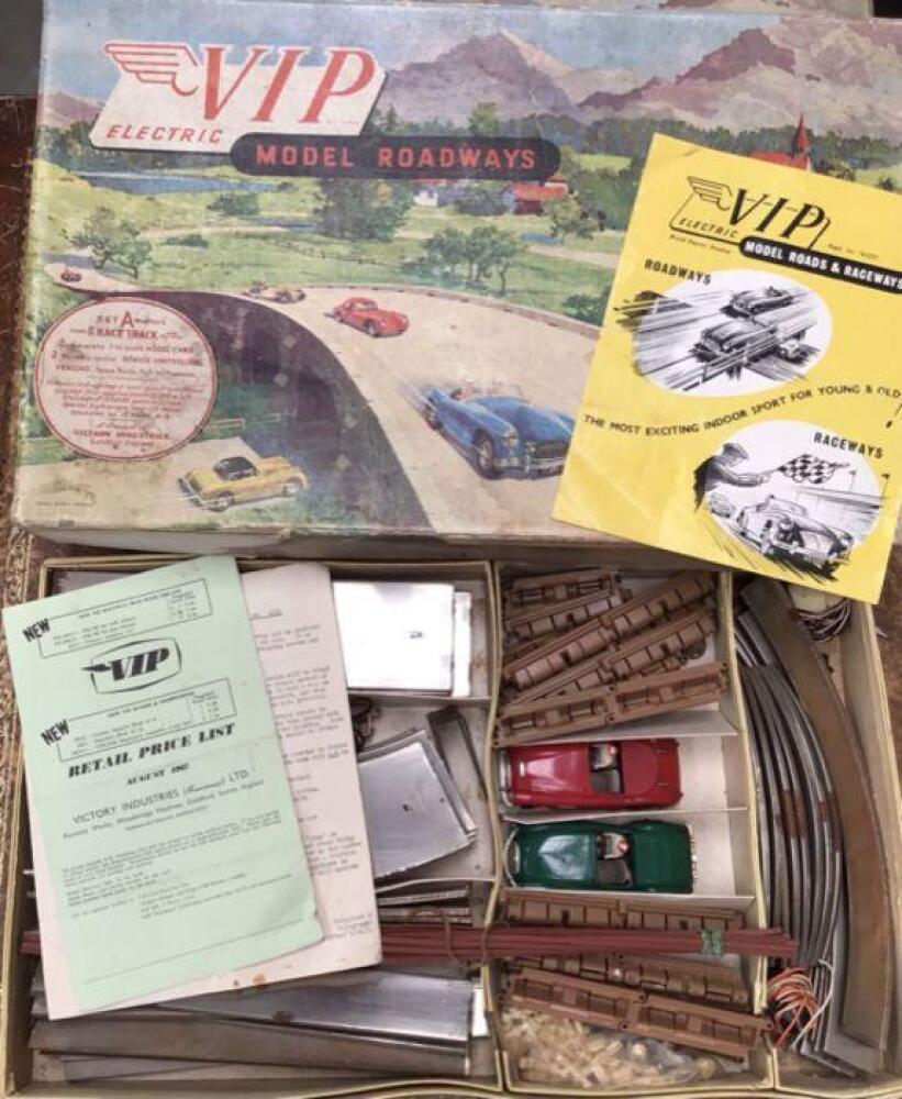 Victory Industries VIP raceway, four sets , three contains cars. In ...