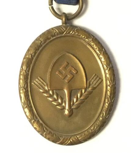 WW2 Third Reich RAD Long Service Medal. Early Tombak medal. Complete ...