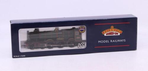 Bachmann: A boxed Bachmann, OO Gauge, GWR with Crest Green, 'Kinlet ...