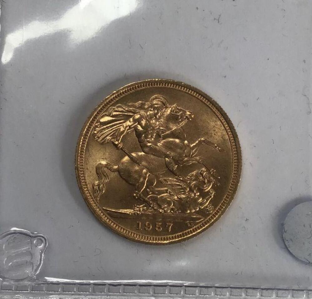 Elizabeth II 1957 Sovereign (first sovereign of the Queens reign) with ...