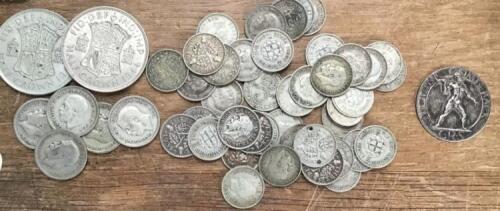 Small collection of coins to include 4 boxed sets, coin case of Great ...