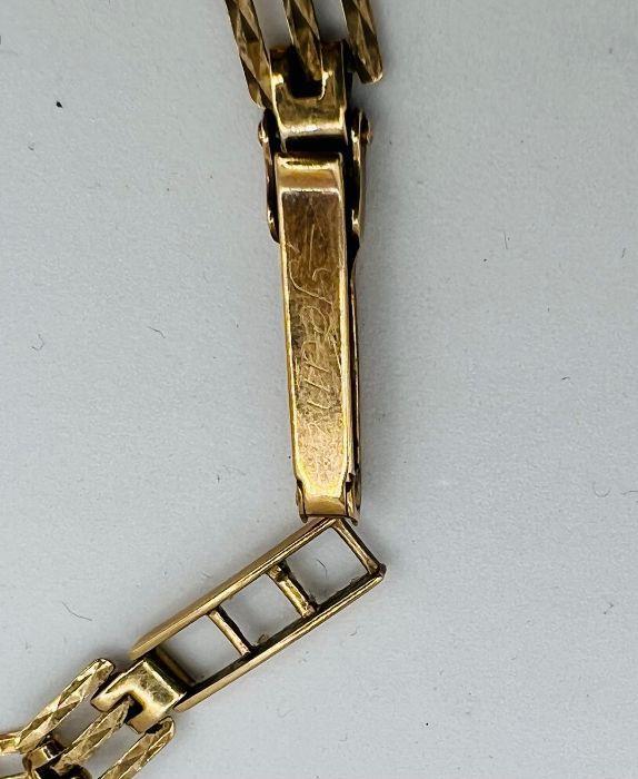 A quartz movement Sovereign watch, 9ct gold, hallmarked Birmingham 1993 ...