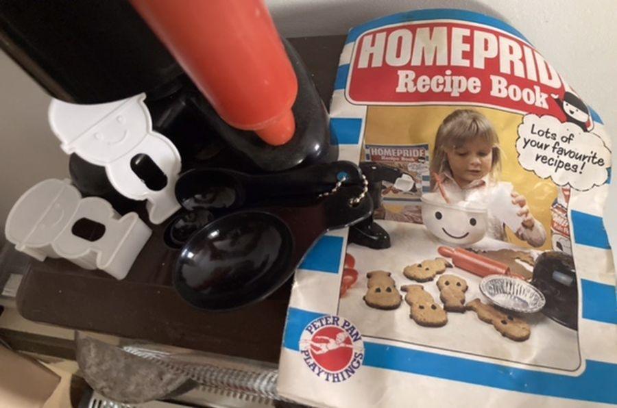 Vintage Homepride Man with flour grader hat and containing cutters ...
