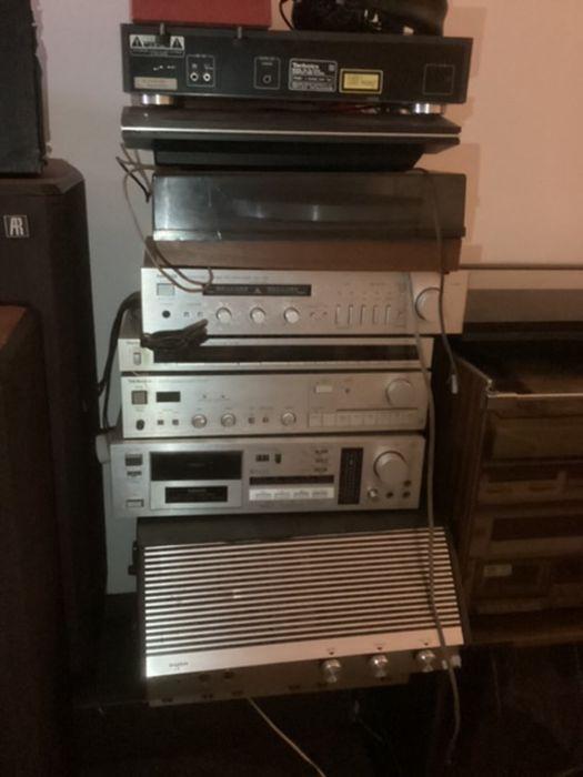 A large good selection of Vintage and retro Hi Fi equipment to include ...
