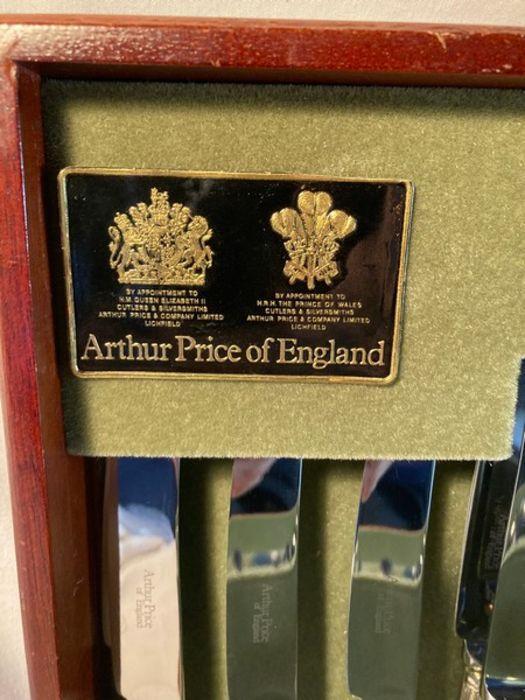 wooden boxed canteen of cutlery by Arthur Price Sheffield Silver plated ...