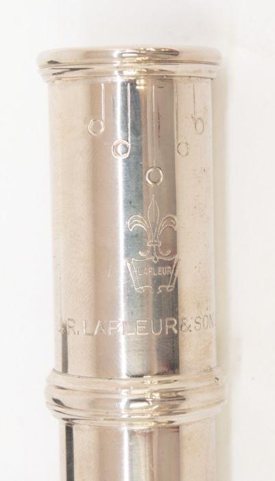 LAFLEUR FLUTE - J .R lafleur & Sons this sliver plated flute is in the ...