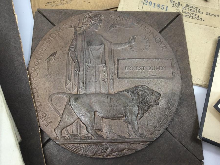 WW1 British Death Plaque Group complete with original cardboard packet ...