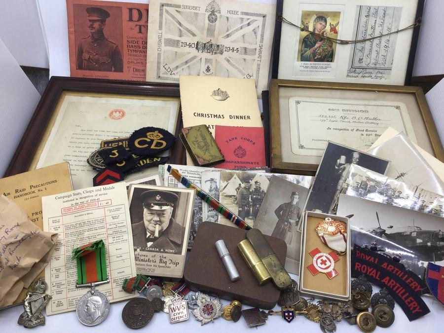 A good selection of mixed WW1 and WW2 items to include Defence Medal ...