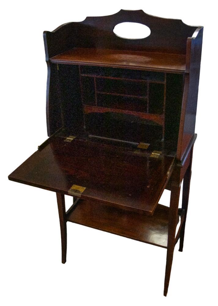 A 20th century Arts and Crafts style bureau with drop down writing area ...