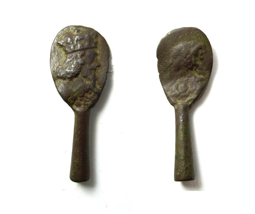 Rare 17th Century Charles I and Henrietta Maria Pipe Tamper. Pipe ...