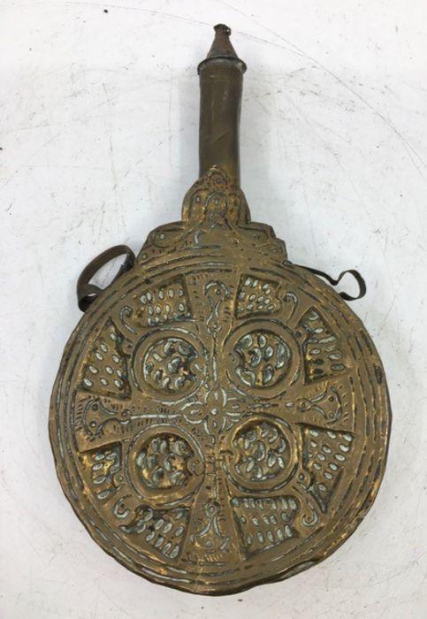 A collection of three Sino-Tibetan powder flasks (3)