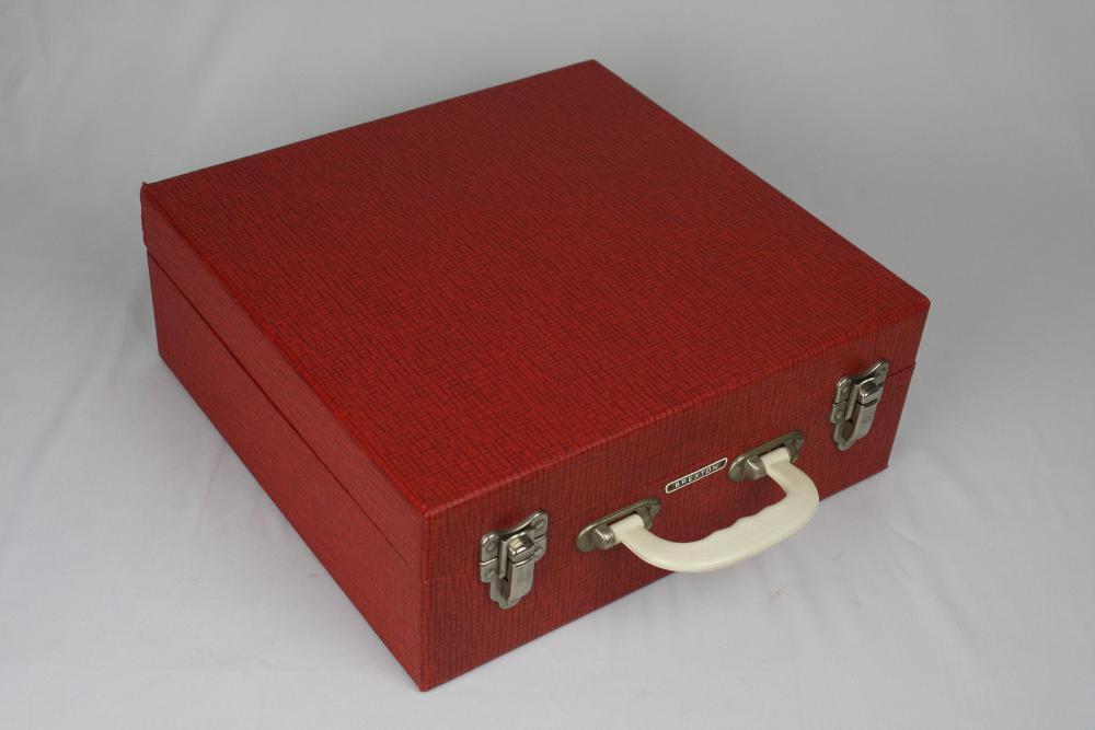 unused red Brexton 2-person picnic hamper