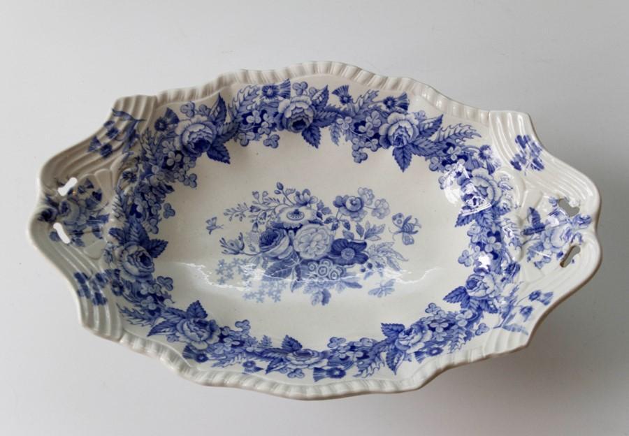 An early nineteenth century blue and white transfer printed Spode Blue ...