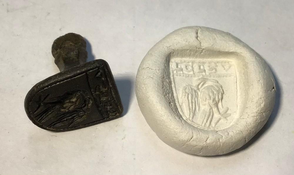 Medieval “chess piece” rare shield style bronze seal matrix ...