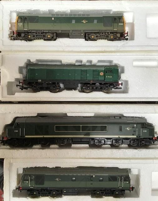 Bachmann, four Diesel Locomotives, Class 25/3 Diesel BR Green weathered ...