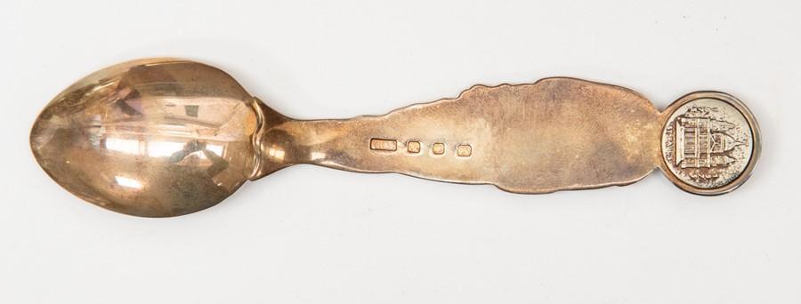 A cased set of twelve silver apostle spoons, commemorating St Paul's ...