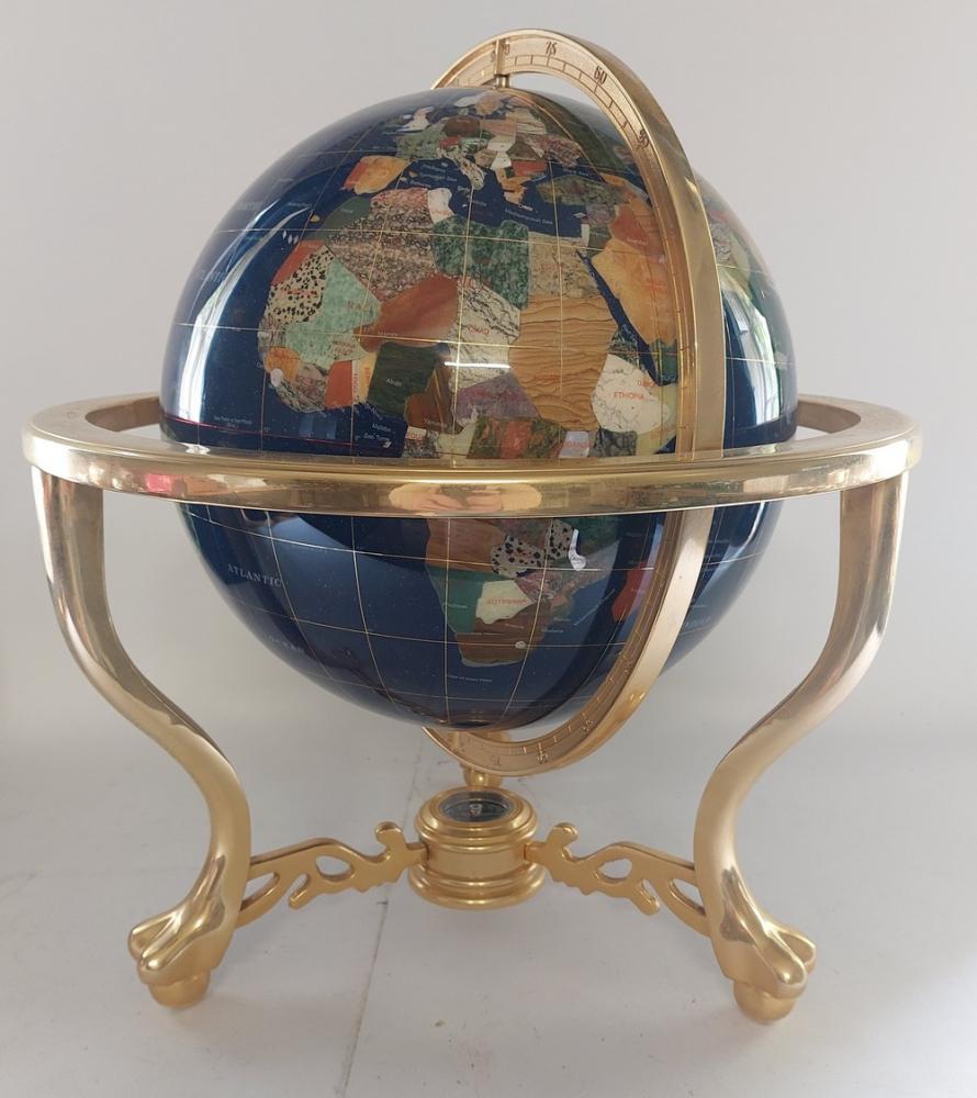 A Large remarkable quality fine weighted 40 circumference table top ...