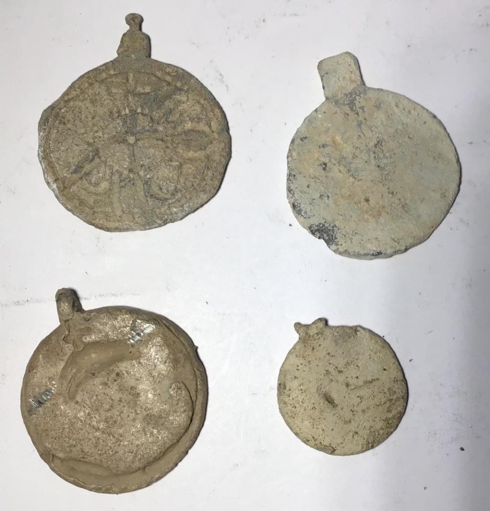 Medieval Lead Seal Matrixes, first ‘Seal of Hugh & Margaret daughter of ...