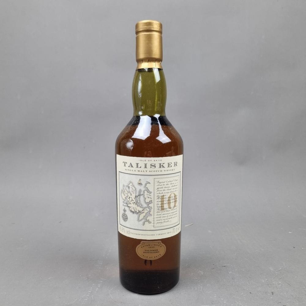 Talisker 10 Year Old Map Label 1990's (Please note damage to top of box ...
