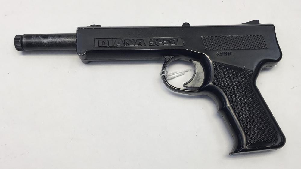 Diana SP50 air pistol with simple push-in barrel in .177. An excellent ...