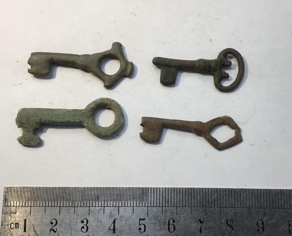 Four Medieval Bronze Casket Key.Copper-alloy casket keys with circular ...