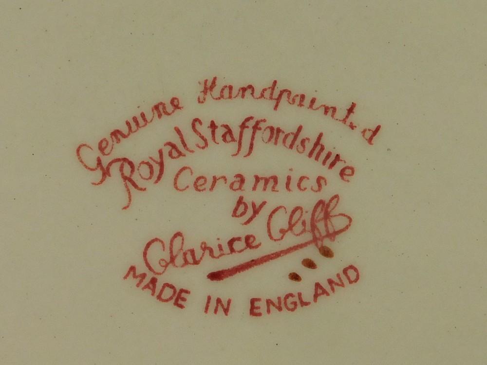 A Clarice Cliff oval platter , Hand painted underglaze floral design ...