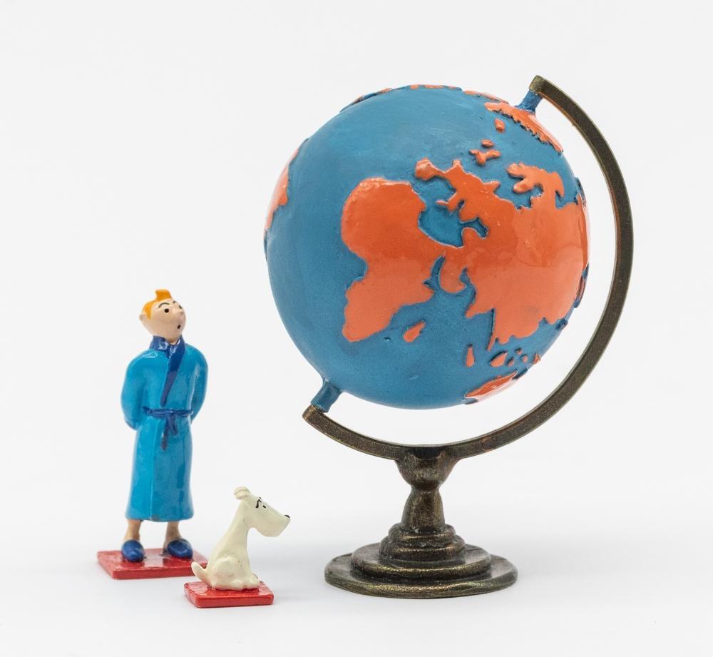 Pixi: A boxed Pixi, Paris, lead figurine, Special An 2000 Tintin ...