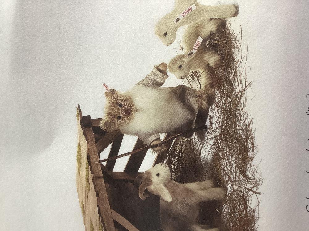 Steiff Rare 037450 Shepherds hut Crib from the nativity series set 2006 ...