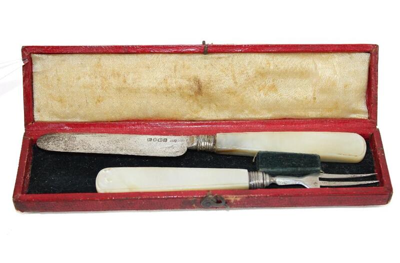 A cased Christening knife & fork set, Birmingham 1840, makers mark GU ...