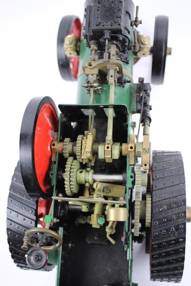 A 1 scale coal-fired single cylinder model of a traction engine. Multi ...