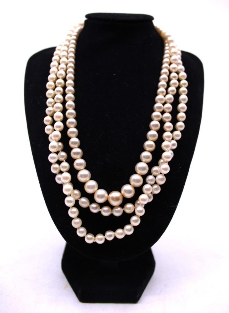 Two Sets of Cultured Pearls. To include; a Ciro Graduated Cultured ...