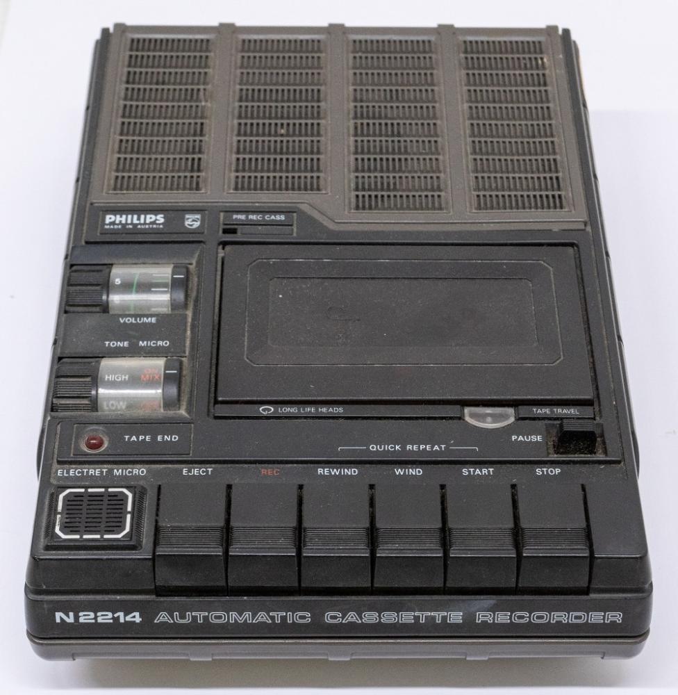 A mixed collection of mostly Eric's personal belongings to include ...