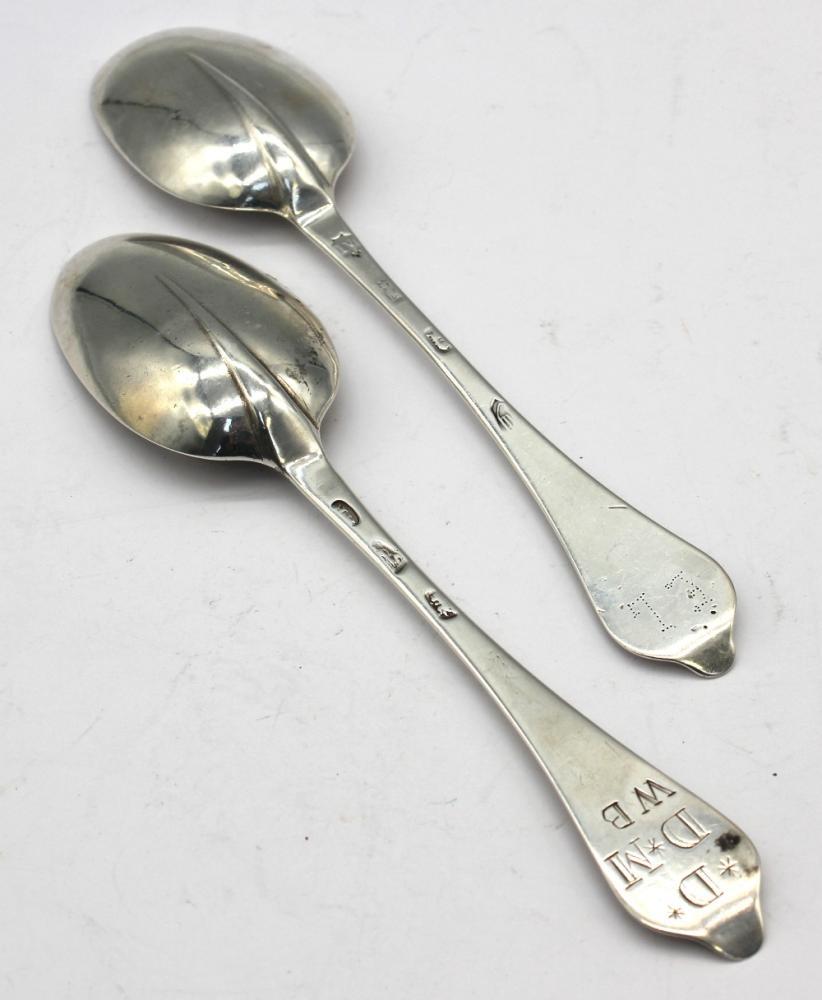 A Queen Anne Britannia silver dog nose spoon, with rat-tail and ...