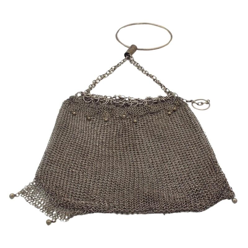 A Chinese silver mesh purse, stamped '85' and indistinct marks, actual ...