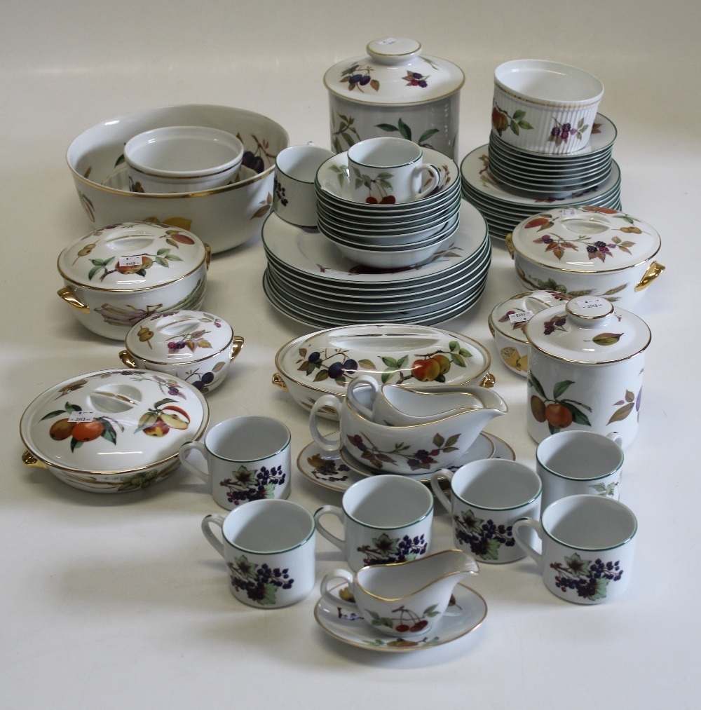 Eight Royal Worcester Evesham Vale dinner and side plates, eight bowls ...