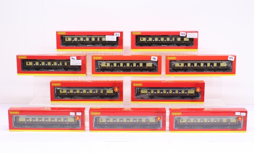 Hornby: A collection of ten boxed Hornby, OO Gauge Pullman coaches to ...