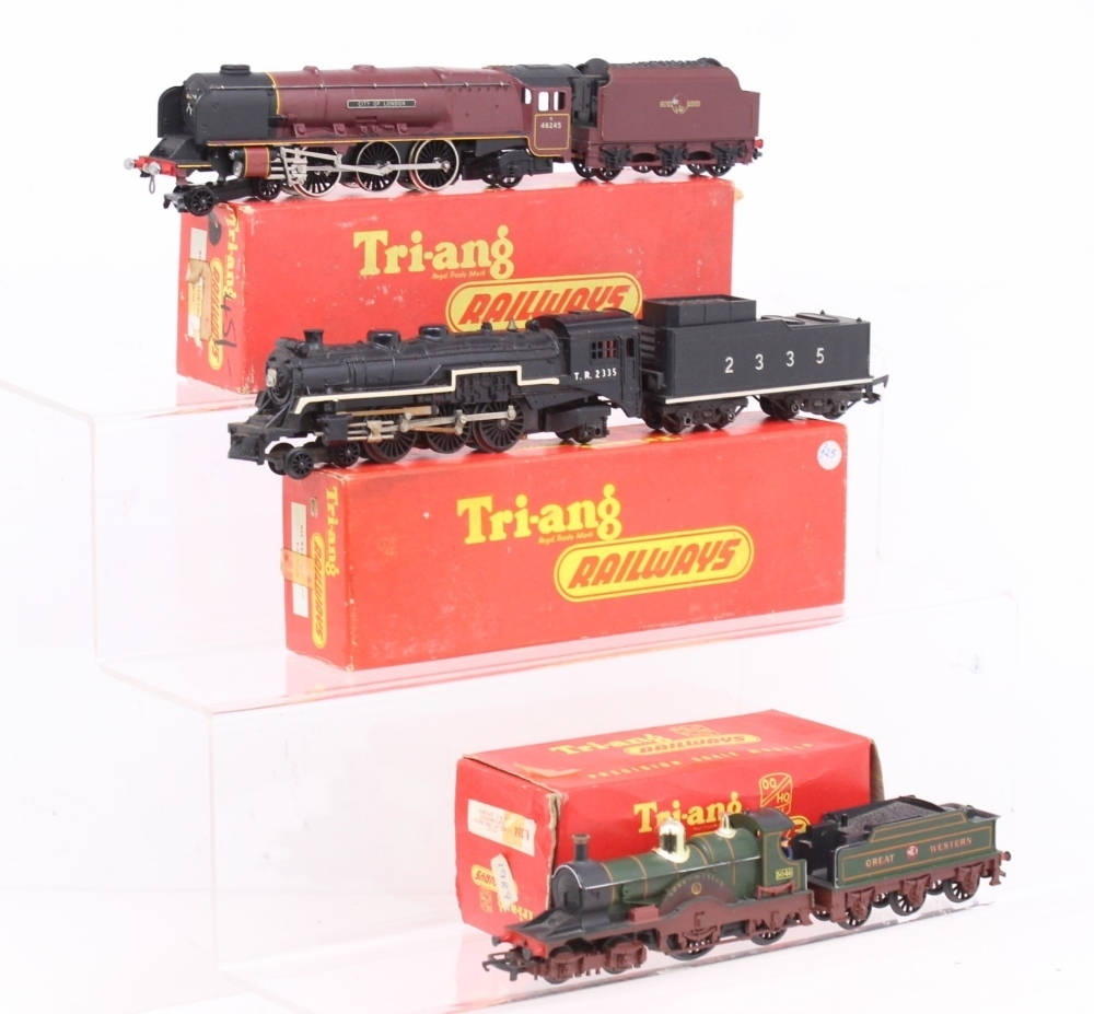 Triang: A collection of three boxed Triang Railways, OO Gauge ...