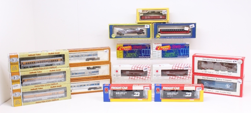 Model Railway: A collection of assorted boxed OO/HO Scale model railway ...
