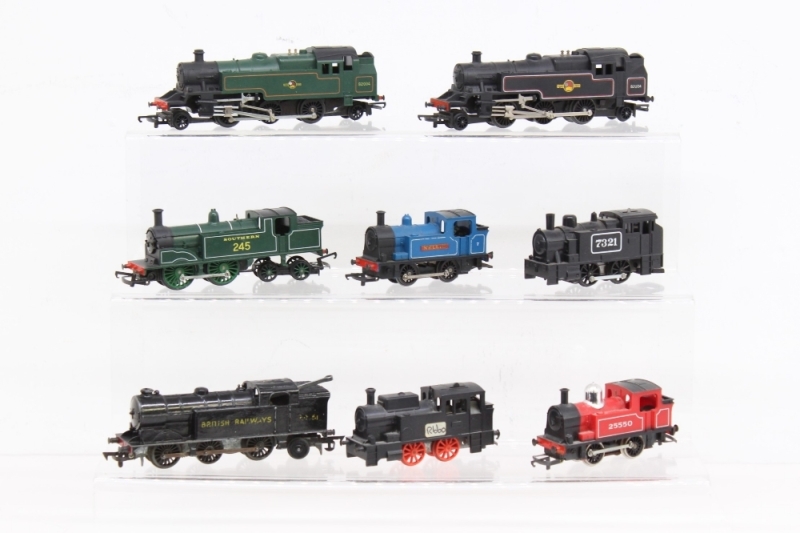 Model Railway: A collection of eight OO Gauge model railway locomotives ...