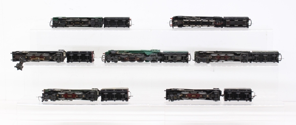 Model Railway: A collection of seven OO Gauge model railway locomotives ...