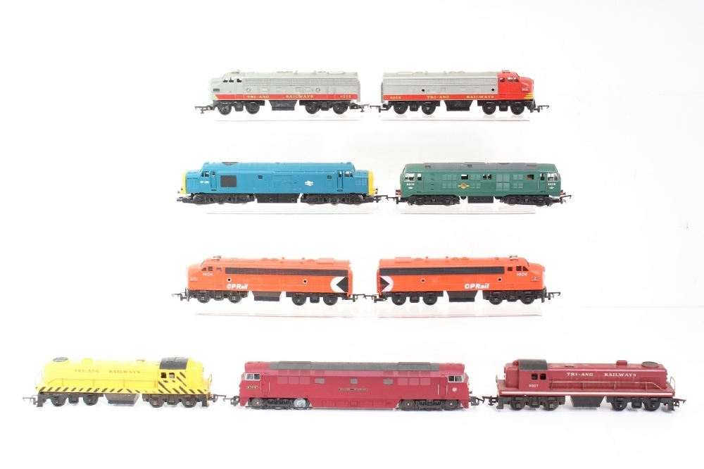 Model Railway: A collection of nine model railway diesel locomotives to ...