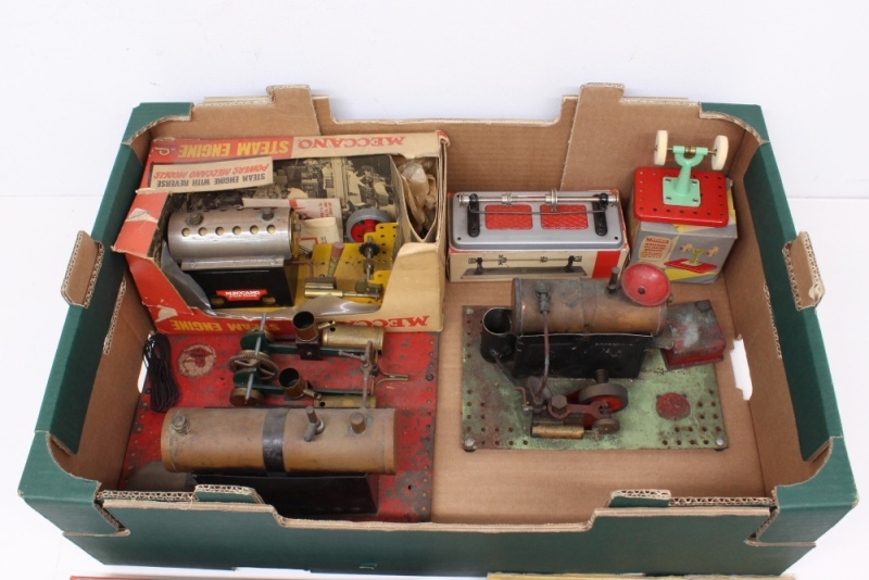 Live Steam: A pair of unboxed Bowman Models, Live Steam Horizontal ...