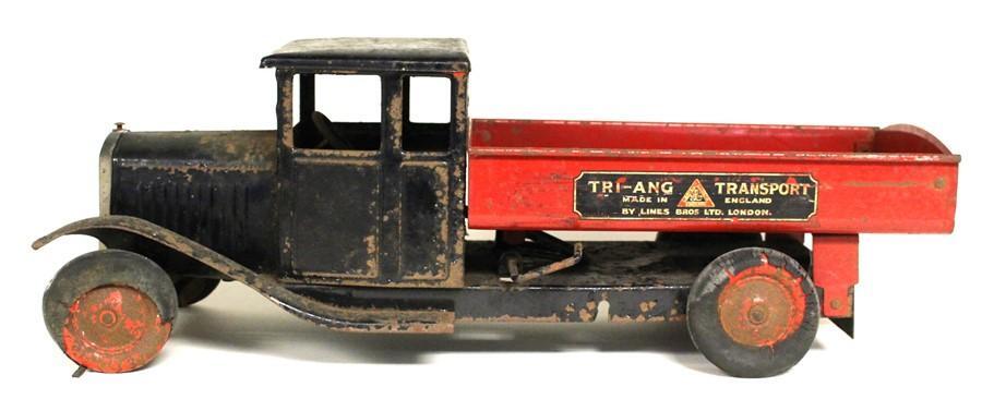 Triang: A Triang Transport, circa 1930's, tinplate four-wheel tipper ...