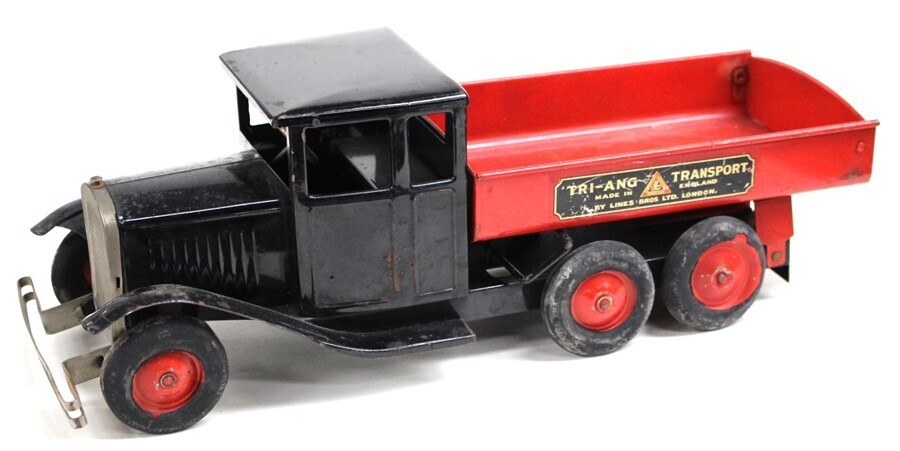 Triang: A Triang Transport, circa 1930's, tinplate six-wheel tipper ...