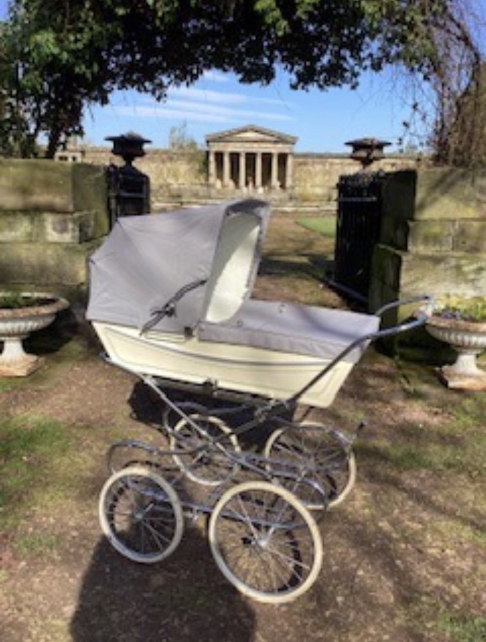 Marmet Baby carriage pram coach built in cream and iron grey-Hardly ...